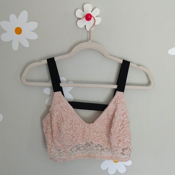 Colsie | Intimates & Sleepwear | Colsie Pale Pink Lacy Bralette With ...